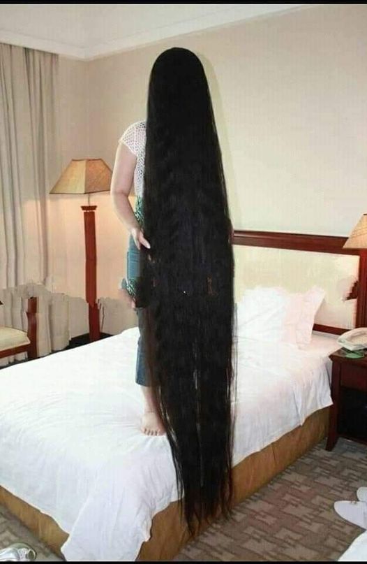 –She hasn’t cut her hairs for 20years, even though her husband begged ...